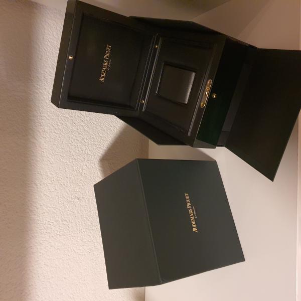 Audemars Piguet New Green Wooden Watch Box and Papers