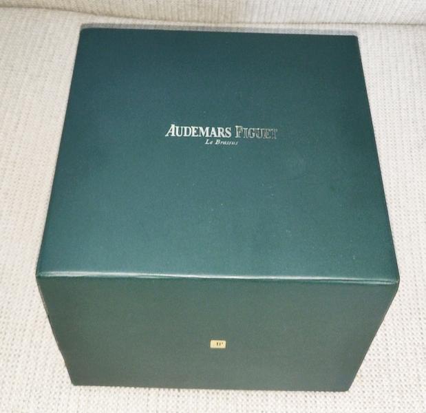 Audemars Piguet New Green Wooden Watch Box and Papers